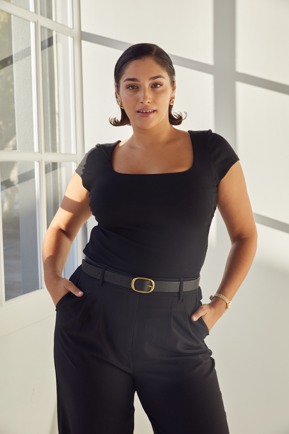 Busty Basics - T-shirt – MARVELL LANE