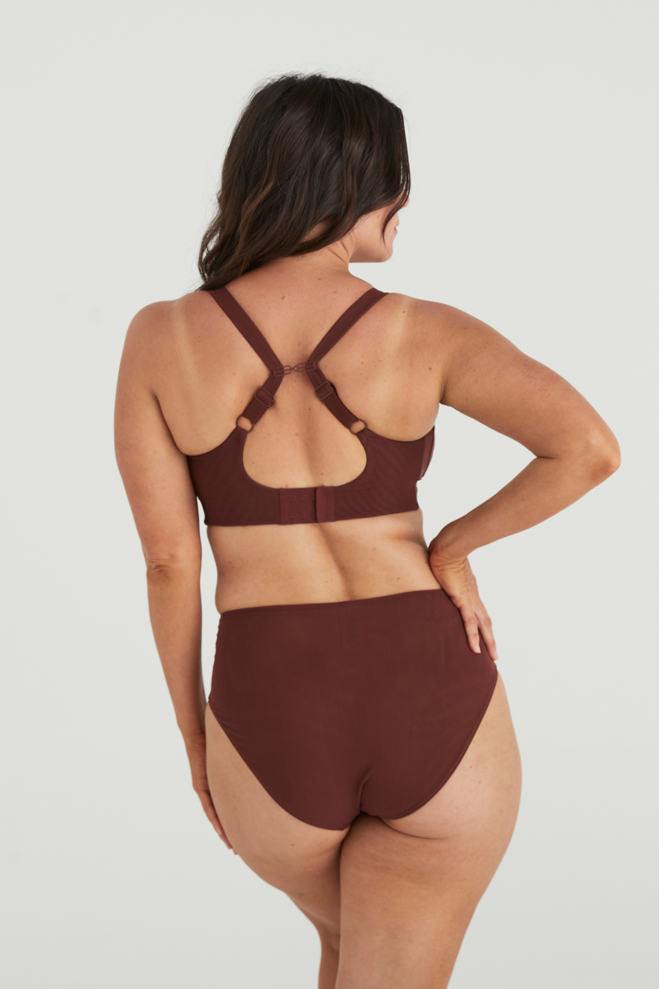 BUSTY BASICS Everyday Wire-free Crop For Big Busts – MARVELL LANE